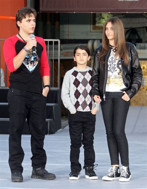 Michael Jackson Son Fils Blanket 19 Ans Devenu Bigi Fait Une Très