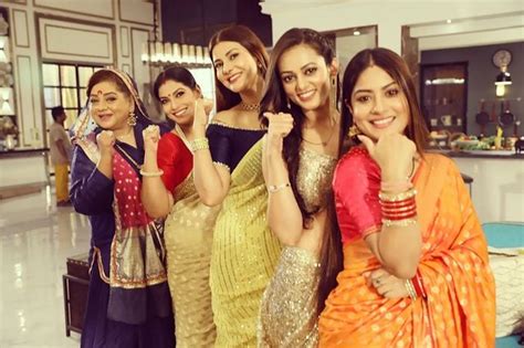 Beautiful Milf Papiya Sen Gupta Keep Swiping Rfaptodesiactress