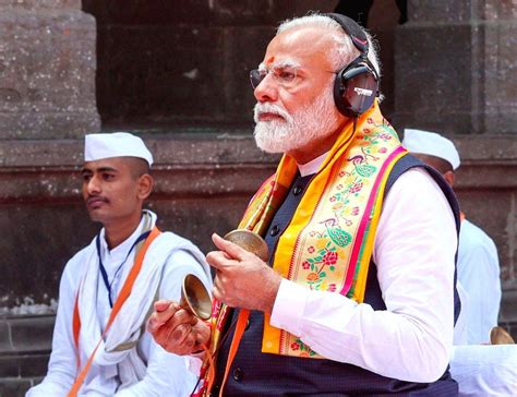 Prime Minister Narendra Modi Offers Prayer At Shree Kalaram Temple