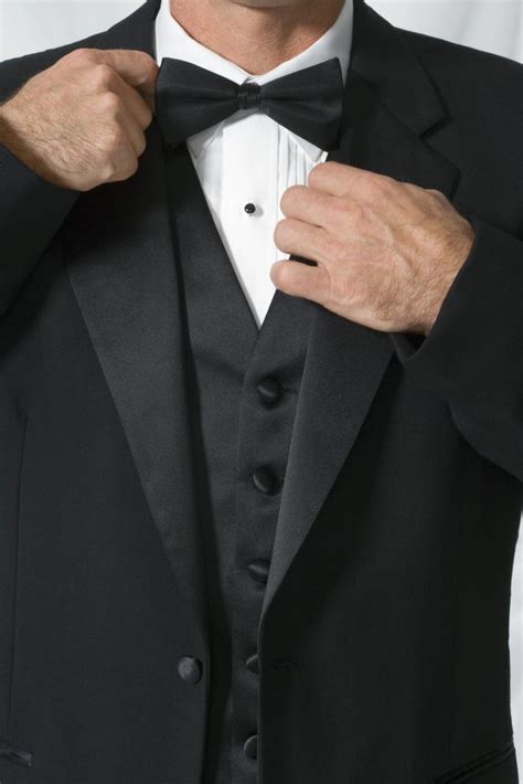 Tuxedo Clad Seattle Man Shoots At Couple For Interrupting Oral Sex Police New York Daily News