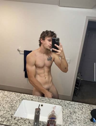 Gavin MacIntosh Crotch Ass And Nudes Tumbex