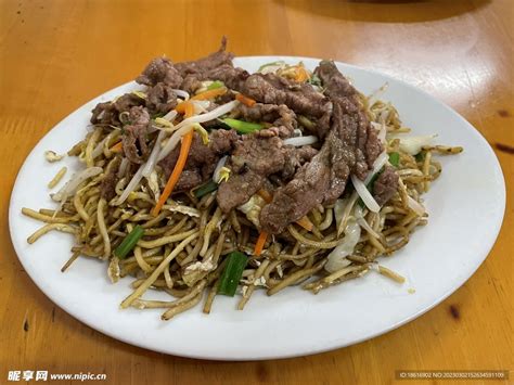 牛肉炒粿条摄影图传统美食餐饮美食摄影图库昵图网