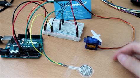 arduino uno 로 fsr 압력센서 ims c20b 를 사용해서 압력감지시 sg90 서보모터 제어해 보기 youtube