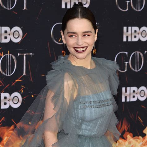 Emilia Clarke Told One Person How 39game Of Thrones39 Ends Game Of