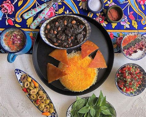 قورمه سبزی با 3 دستور پخت متفاوت ارزش غذایی و نکات سلامت کوئیک فیت