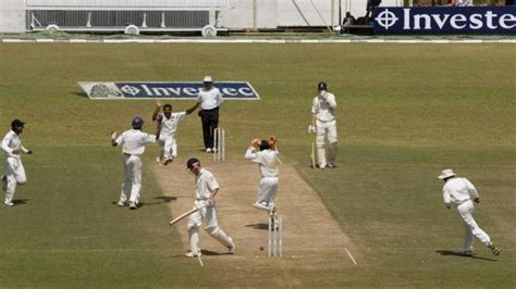 Quiz Bowlers With 100 Plus Bowled Dismissals In Mens International