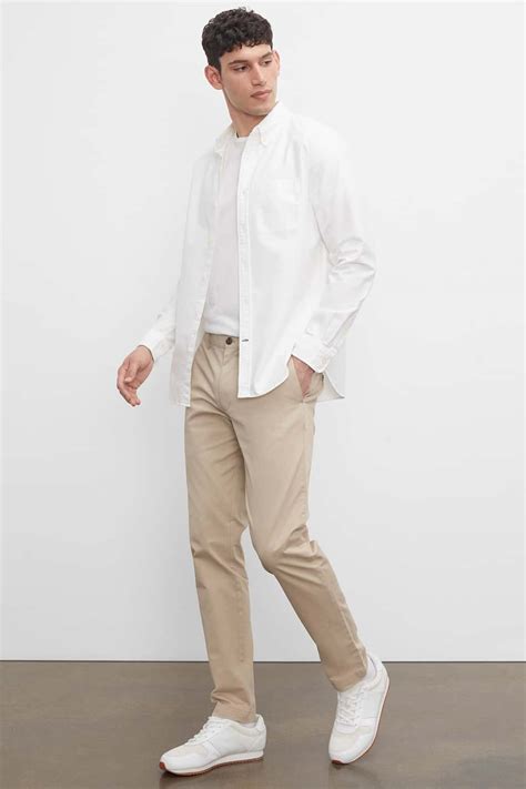 What Colour Shirts To Wear With Khaki Pants 6 Foolproof Options