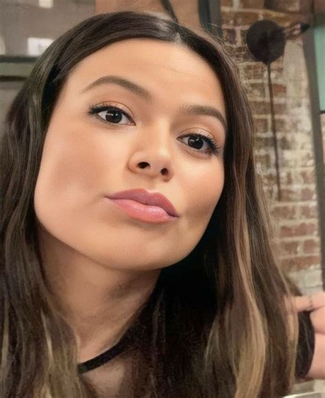 Pin By John Irish Lee On Miranda Cosgrove Miranda Cosgrove Miranda Miranda Cosgrove Icarly