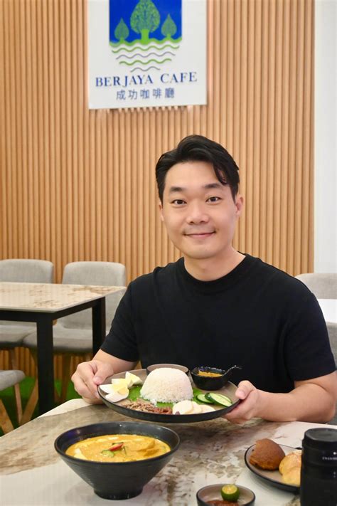 Ryan Yong Ryan Yong Added A New Photo