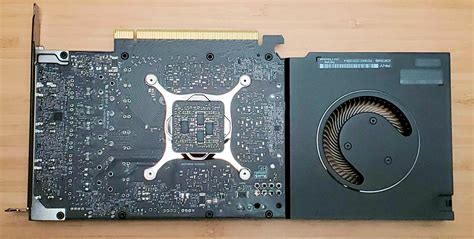 Редкий случай в мире видеокарт Профессиональный адаптер Nvidia Rtx