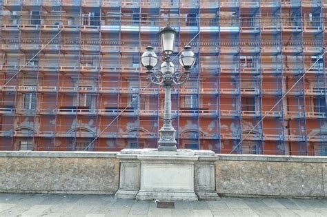 Premium Photo Scoffolding Building Renovation In Italy