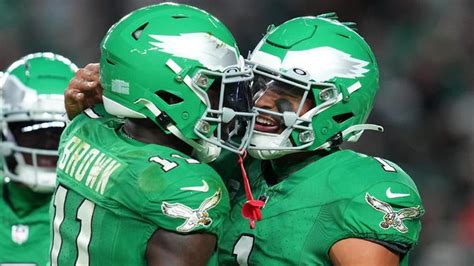 Handing Out Nfl Midseason Awards Grades Plus Michigan Challenges Big