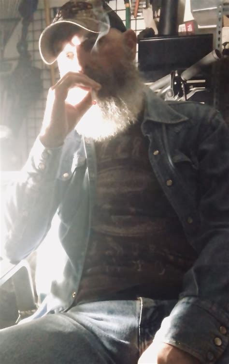 Redneck Smoking Again