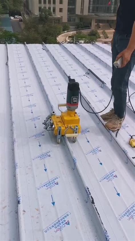 65 430型直立锁边铝镁锰屋面铝瓦 工程建筑铝镁锰板 聚酯氟碳油漆 阿里巴巴