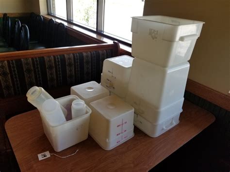 Plastic Tubs And Lids Assorted Aumann Auctions Inc