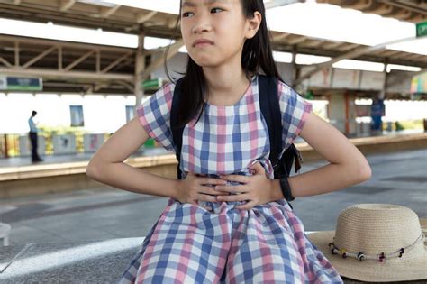 Trẻ Gái 10 Tuổi đã Có Kinh Nguyệt Có Phải Dậy Thì Sớm Không Vinmec