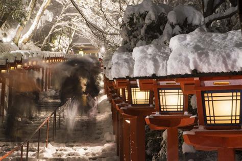 凍てつく夜に光の魔法をかける！雪のライトアップ絶景スポット5選｜zekkei Japan