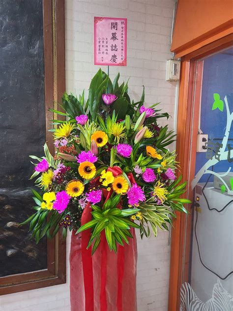 高雄花店推薦【莉莉鮮花百貨】高雄花藝設計、高雄線上訂花、高雄代客送花、鳳山區花店、林園區花店、三民區花店