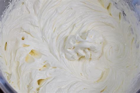 Desert La Pahar Cu Mascarpone Lapte Condensat Si Crema De Whiskey