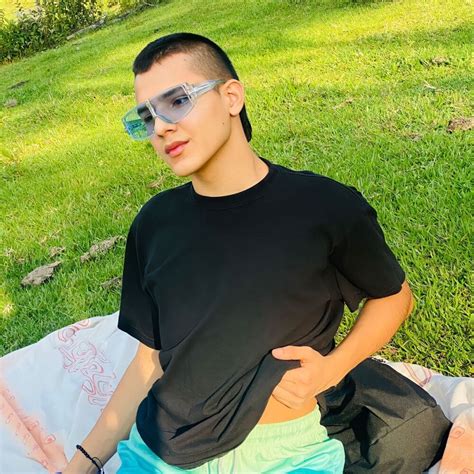 Kev Jenner Cam Model Free Live Sex Show And Chat Stripchat