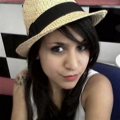 Juliana Serpentini Youtube