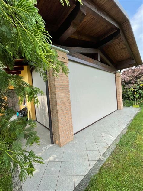 Tende a caduta verticale Simone Buratto Gibus Atelier a Ciriè