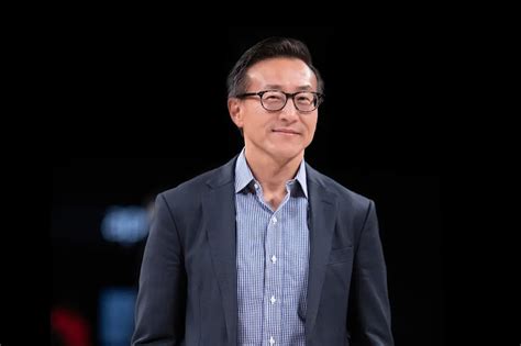 蔡崇信：1999年，我35岁，第一次见马云，就有点被洗脑了；放弃70万年薪加入阿里，是因为看到这一点 蔡崇信：1999年，我35岁，第一次见马