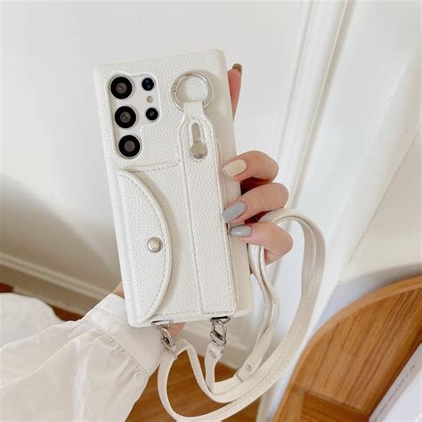 Funda De Cuero Con Correa Para La Muñeca Y Ranura Para Tarjetas Para