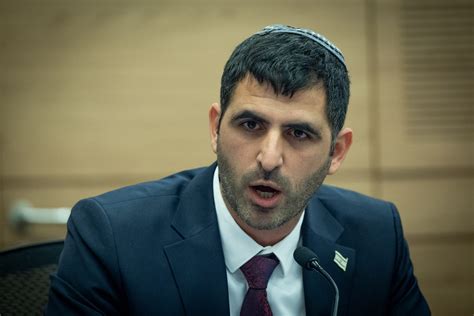 בגץ דן בתפריט הארוחות של מחבלי הנוחבה בהרכב השופט כבוב ערוץ 14 C14