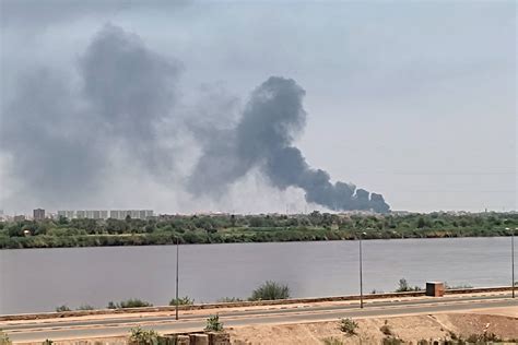 الجيش السوداني ينفذ غارات جوية على أحياء بوسط الخرطوم
