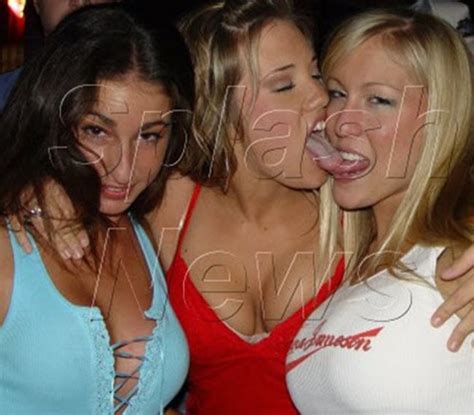 Katie Rees Shows Her Big Boobs In Public Porn Pictures Xxx Photos Sex Images 3249515 Pictoa