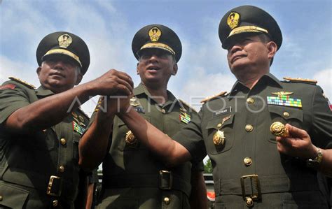 SERTIJAB PANGDAM IV DIPONEGORO ANTARA Foto