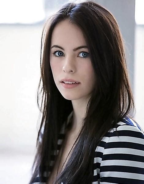 Veronica Radke Pictures Hotness Rating 88910