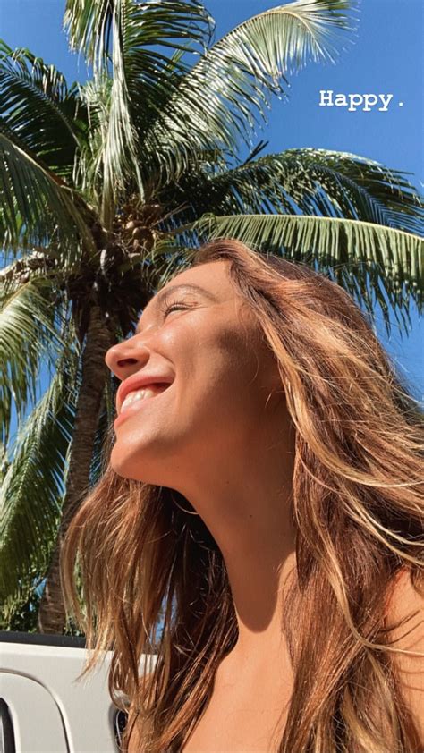 Alexis Ren Sexy The Fappening Leaked Photos