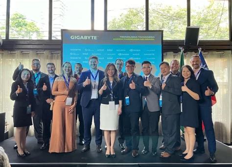 Adata Technology X Giga Computing Sinergi Inovatif Produksi Server Di