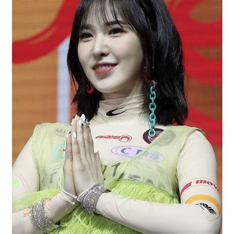 Após Acidente Wendy Do Red Velvet Ficou Fora Dos Palcos Por Um Tempo