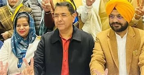 Aaps Inderjit Kaur Elected As Ludhiana Municipal Corporation Mayor