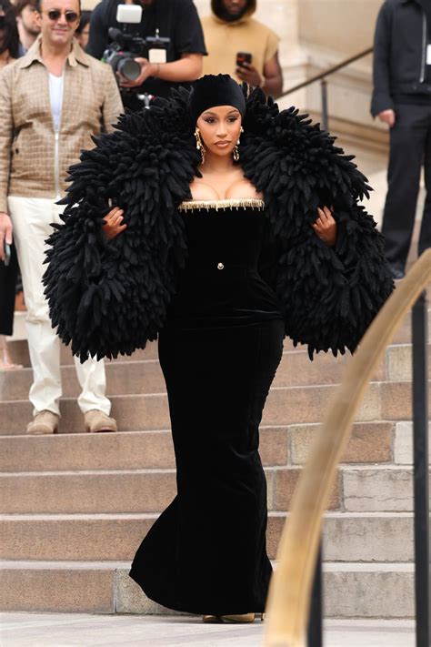 Cardi Bs Schiaparelli Paris Fashion Week Look Ps Fashion