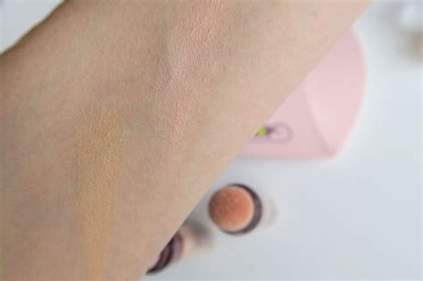Maybelline Instant Age Rewind Concealer Swatch Septembriejoi