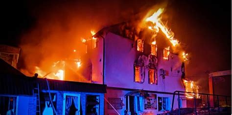 Вибухи в Миколаєві У місті відомо про одного загиблого та 16 постраждалих — новини України Nv