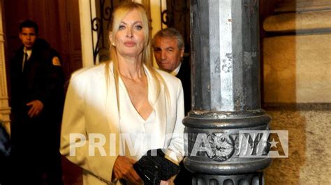 Las Fotos Del Look De Gala De Yuyito González Junto A Javier Milei En