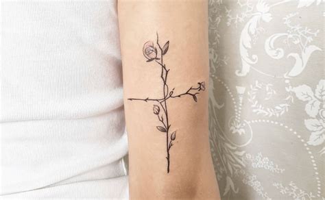 Tatuagem Feminina No Bra O Delicada F S O 3 Fotos De Tatuagens De