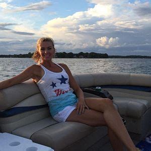 Mrs Spin Boat Ride Club Bennington