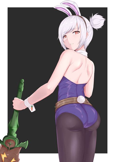 League Of Legends Sexy Girls • Posts Tagged ‘riven