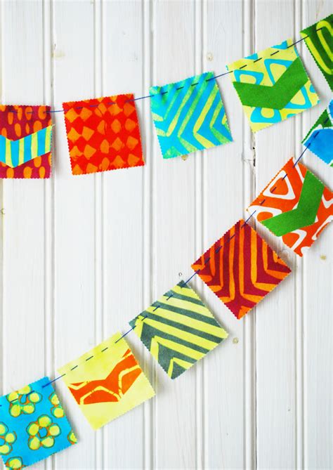 Let Your Colors Fly With Mini Fabric Flags ⋆ Handmade Charlotte
