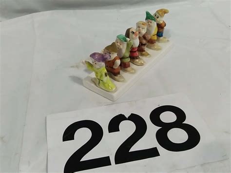 Lot 228 Clover Snow White And Severn Dwarfs Toast Rack Hill S Trading