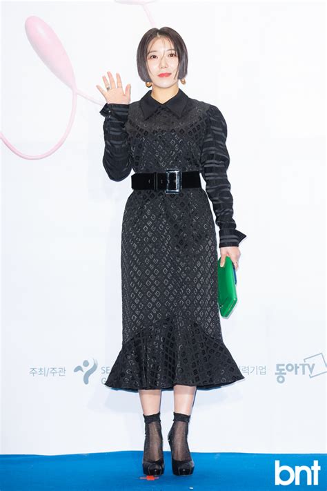 Bnt포토 하지영 올블랙의 러블리함비건타이거 패션쇼 Bnt뉴스