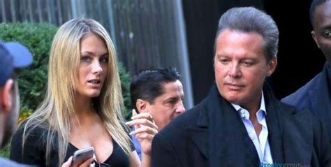 ¡se Ve Y No Se Cree El Bárbaro Parecido Entre La Novia De Luis Miguel