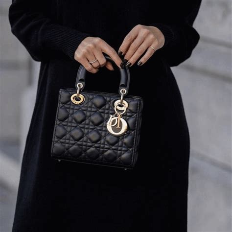 [best 인기 ] 이니셜 뱃지 레이d백 20cm 에이블리