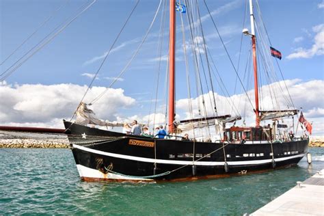 Moonfleet Sailing Vessel Details And Current Position Mmsi 235111789 Vesselfinder